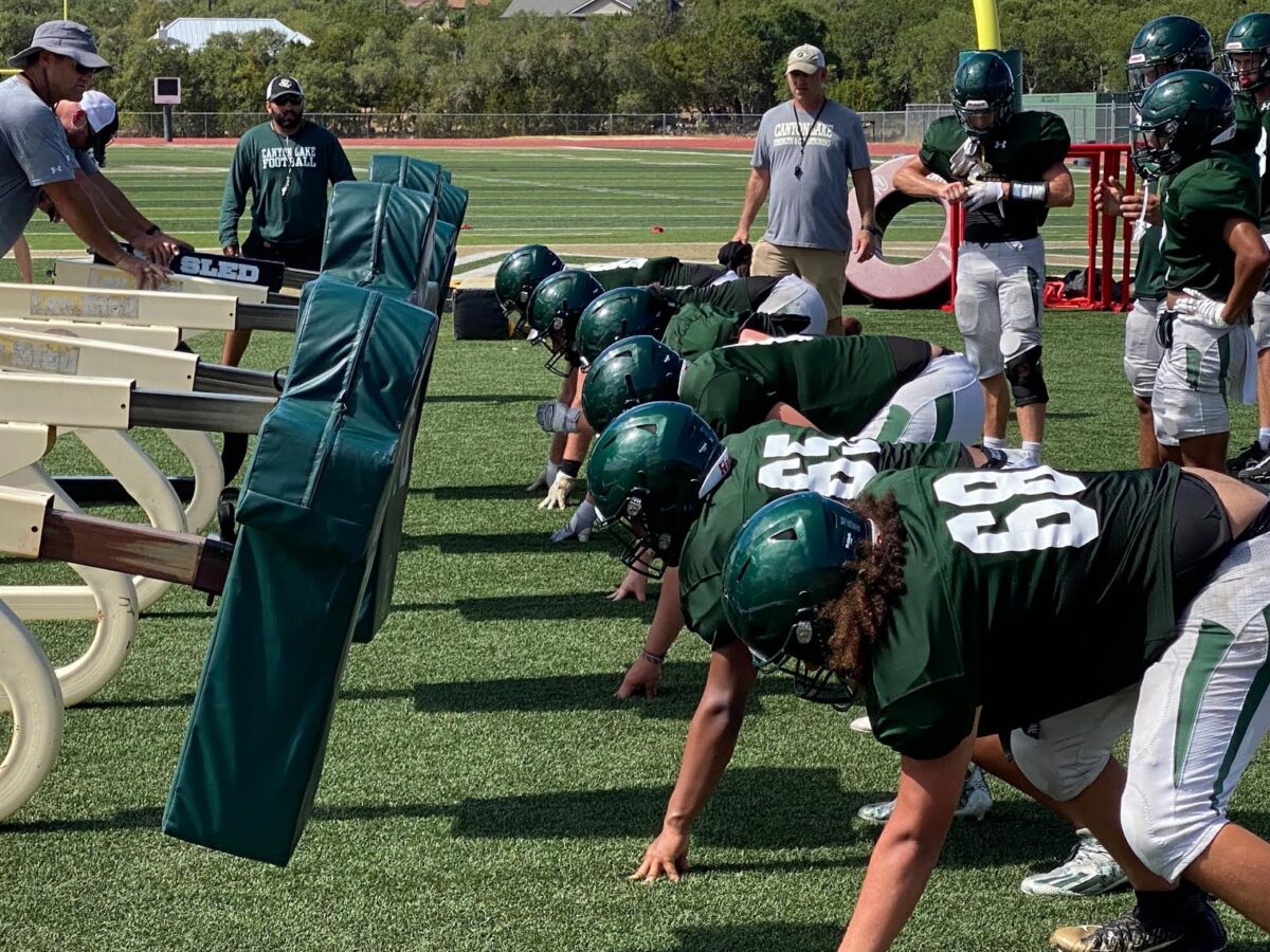 Hawks Football Continues Drive for Better Season - The Hilltop Resporter